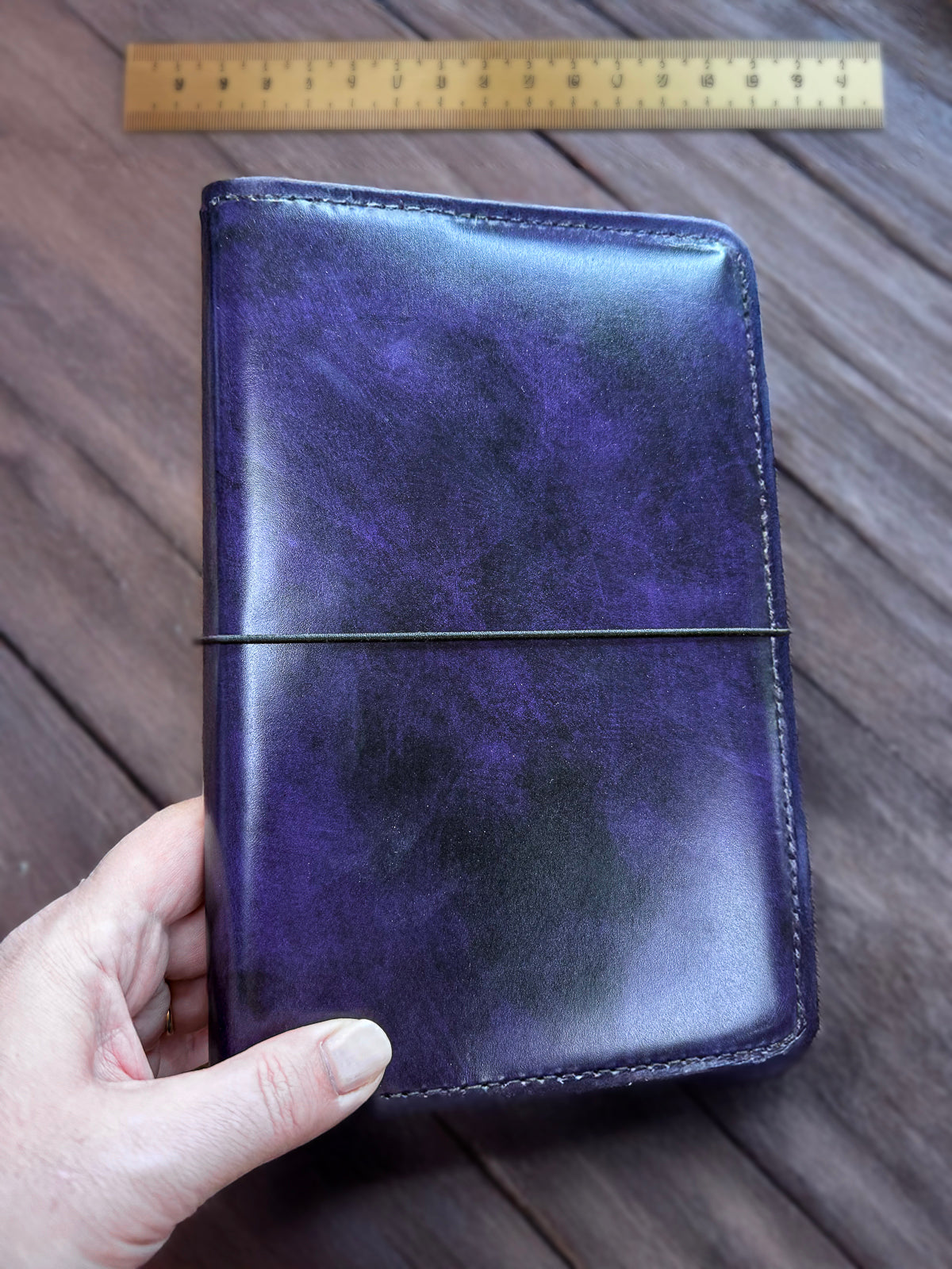 Custom Leather Journal Cover: Handcrafted to Your Ideal Size